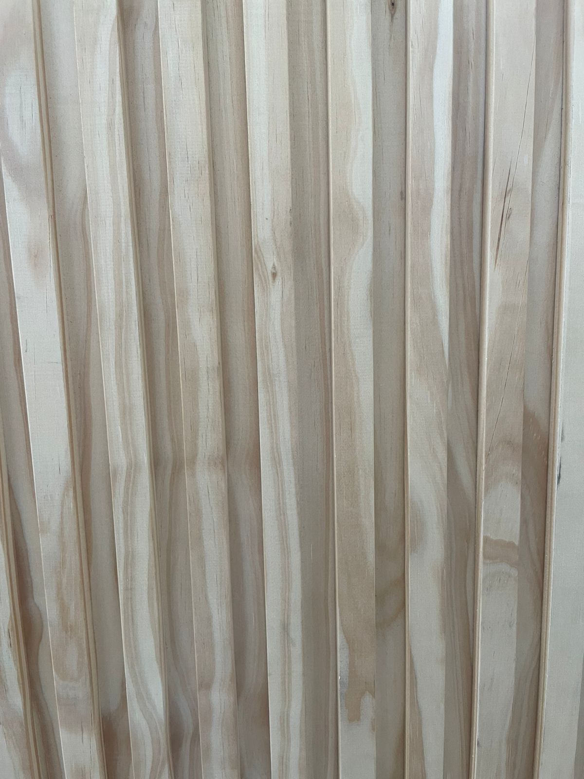 ALISTONADO DE EUCALIPTO 20MMX12CMX3.05MX5 TABLAS (1.83M2) - Multiplacas